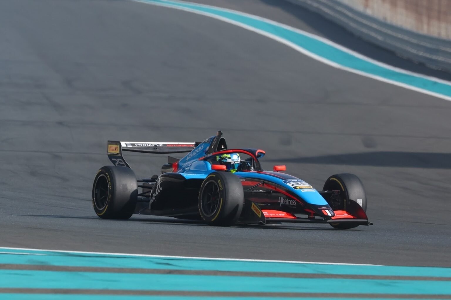FRMET & UAE4 – ABU DHABI: 2026 SEASON GETS UNDERWAY - Motorsportsclicks ...